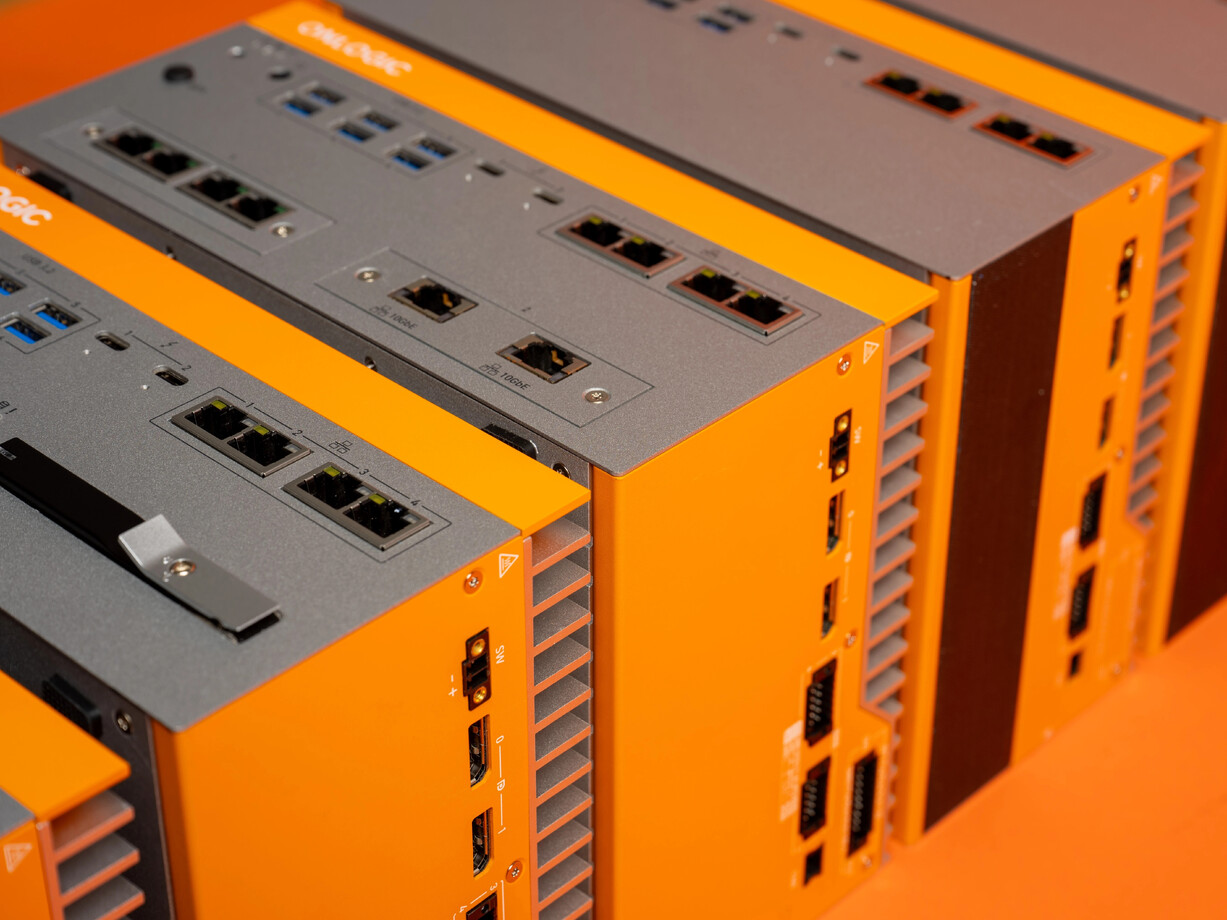 OnLogic Helix 520 시리즈 산업용 컴퓨터 - 컴퓨터 / 하드웨어 - 기글하드웨어