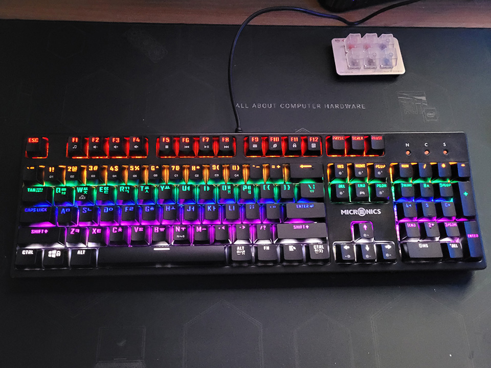 기계식 게이밍 키보드 입문자들을 위한 마이크로닉스의 가성비 키보드 MANIC X100 - 홍보 / 필테 - 기글하드웨어